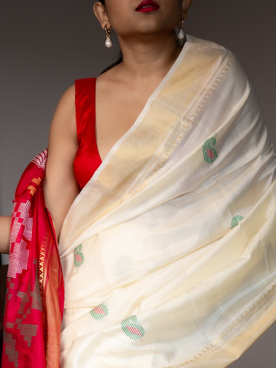 Bhairavi Ivory and Raspberry Pink handwoven silk saree - Online ...